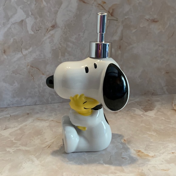 Peanuts | Bath | Peanuts Snoopy With Woodstock Soap Dispenser | Poshmark